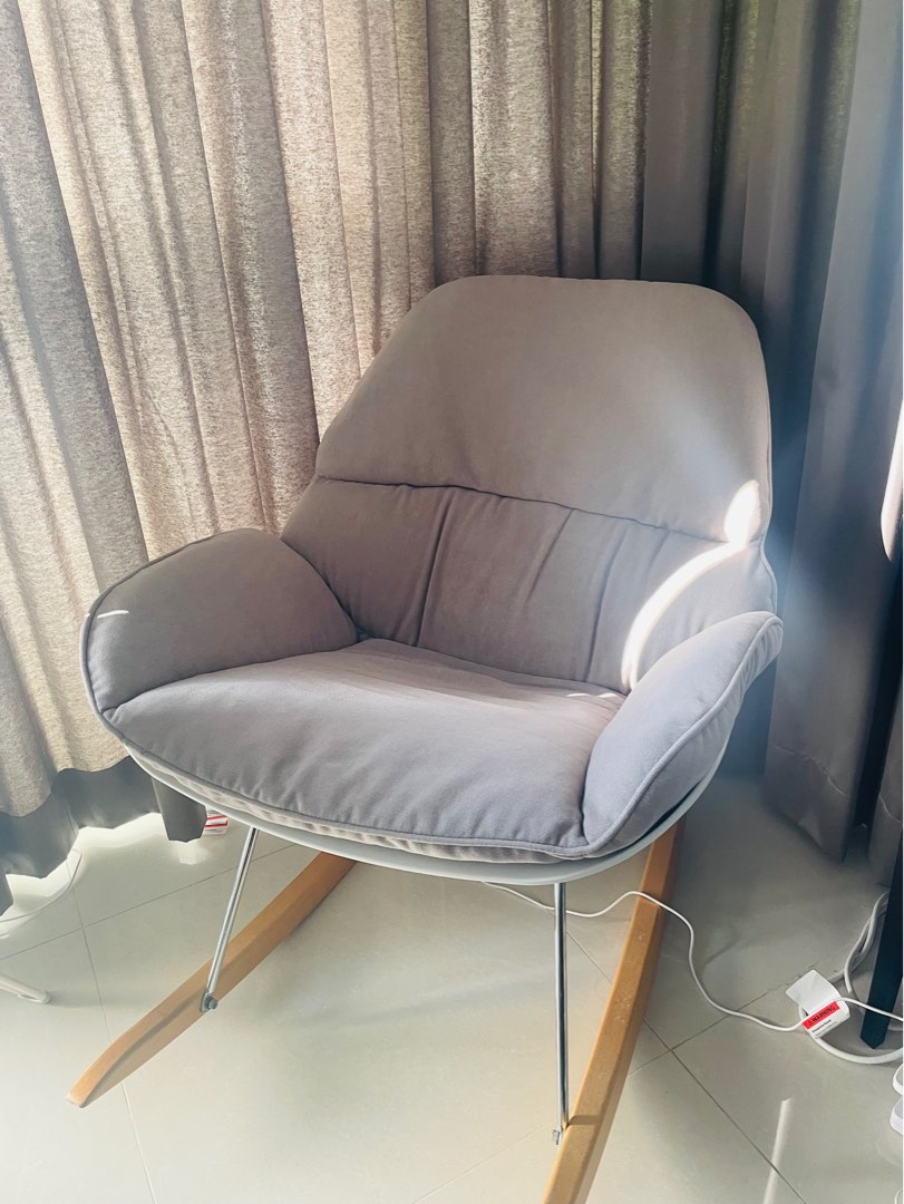 ⚡️MOVING SALE ⚡️Modern Rocking Chair 搖椅, 兒童＆孕婦用品, 兒童傢具, 其他兒童傢具 - Carousell