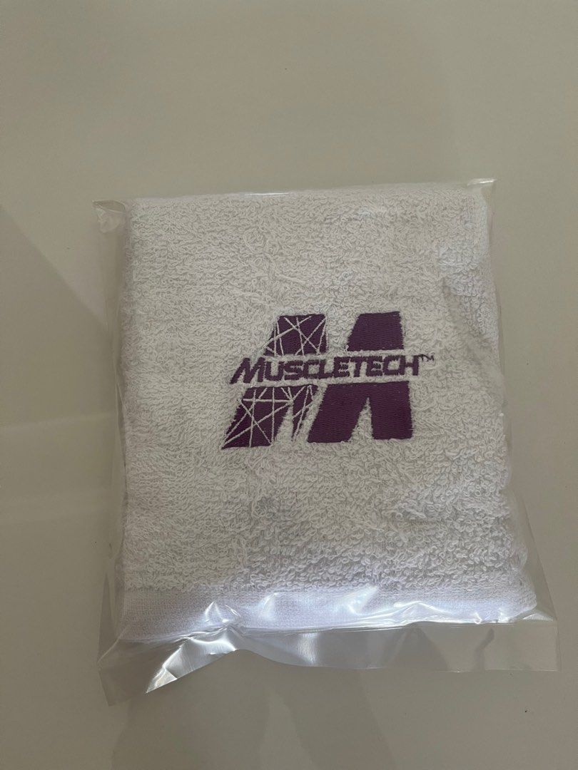 Muscletech gym towel, Furniture & Home Living, Kitchenware & Tableware ...