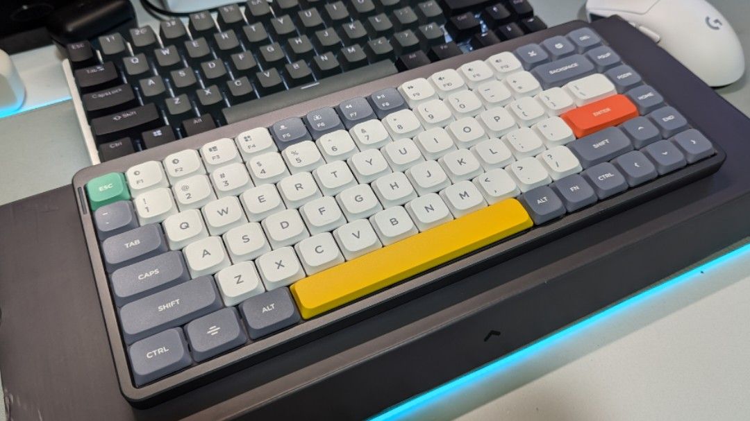 NuPhy Air75 + NuFolio V2 (Low profile linear switch, NuPhy Air 75 ...