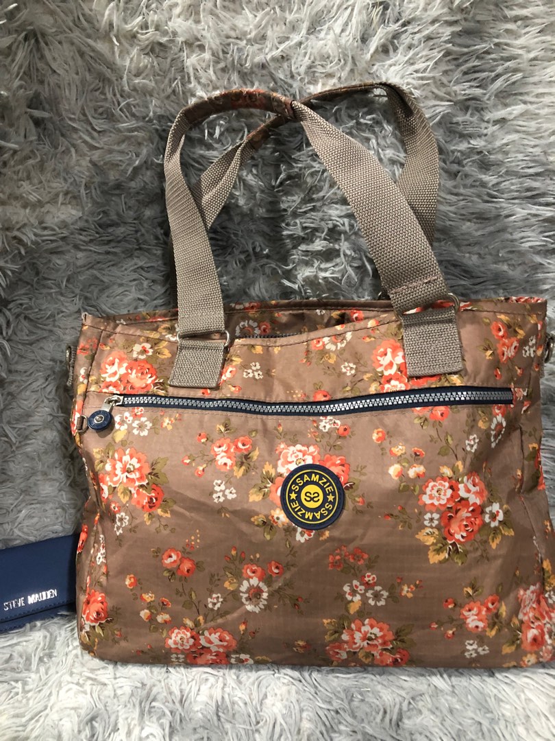 Original Ssamzie shoulder bag, Luxury, Bags & Wallets on Carousell