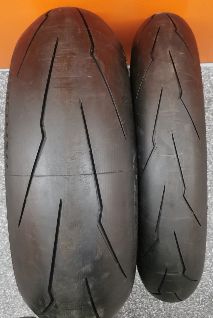 Pirelli Supercorsa SC2, Motorcycles, Motorcycle Accessories on Carousell