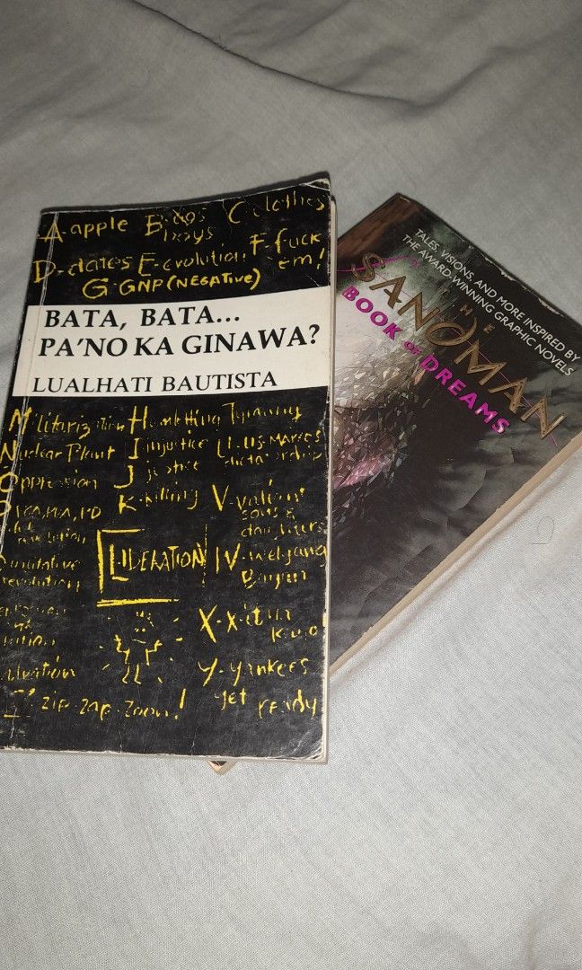 Pre-loved novel books 2-in-1: the sandman & bata, bata pa'no ka ginawa ...