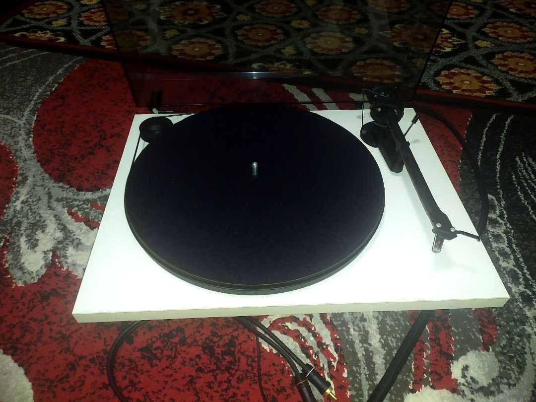 Pro-ject Essential II Turntable with Pro-ject Phono Box S, Audio, Other ...