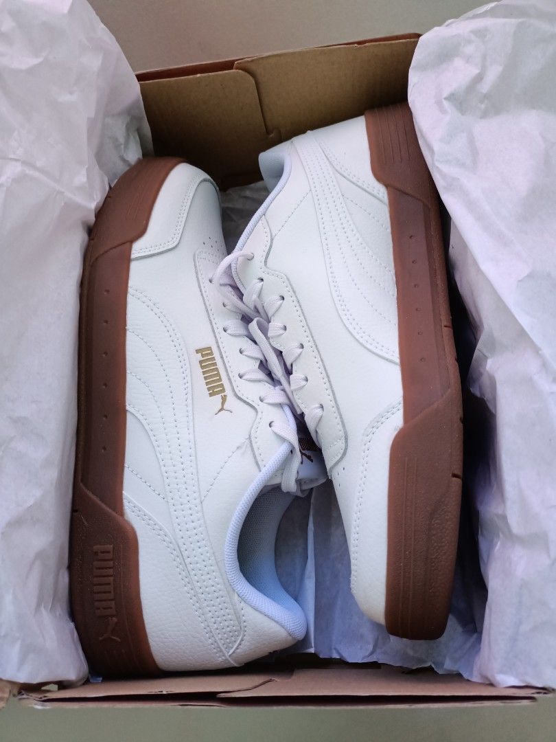 Puma White Caracal, Men's Fashion, Footwear, Sneakers on Carousell