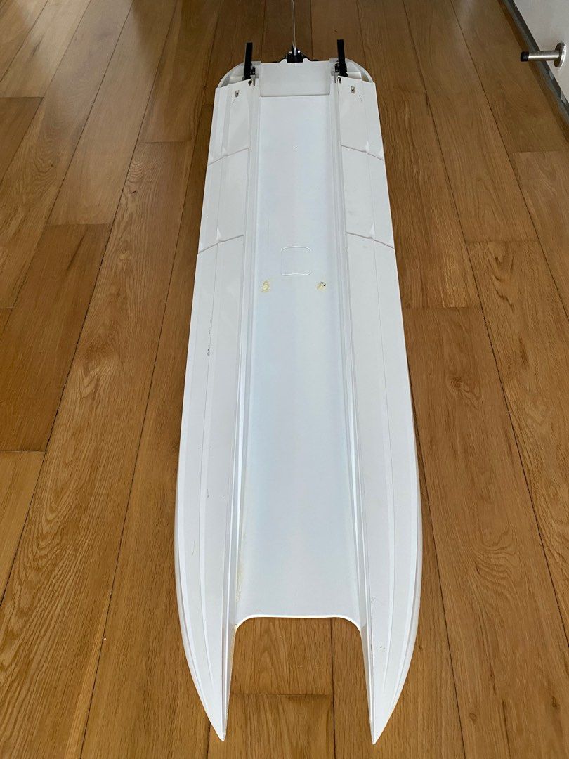 Rc boat - MHZ Mystic 114 brushless rc boat, Hobbies & Toys, Toys ...