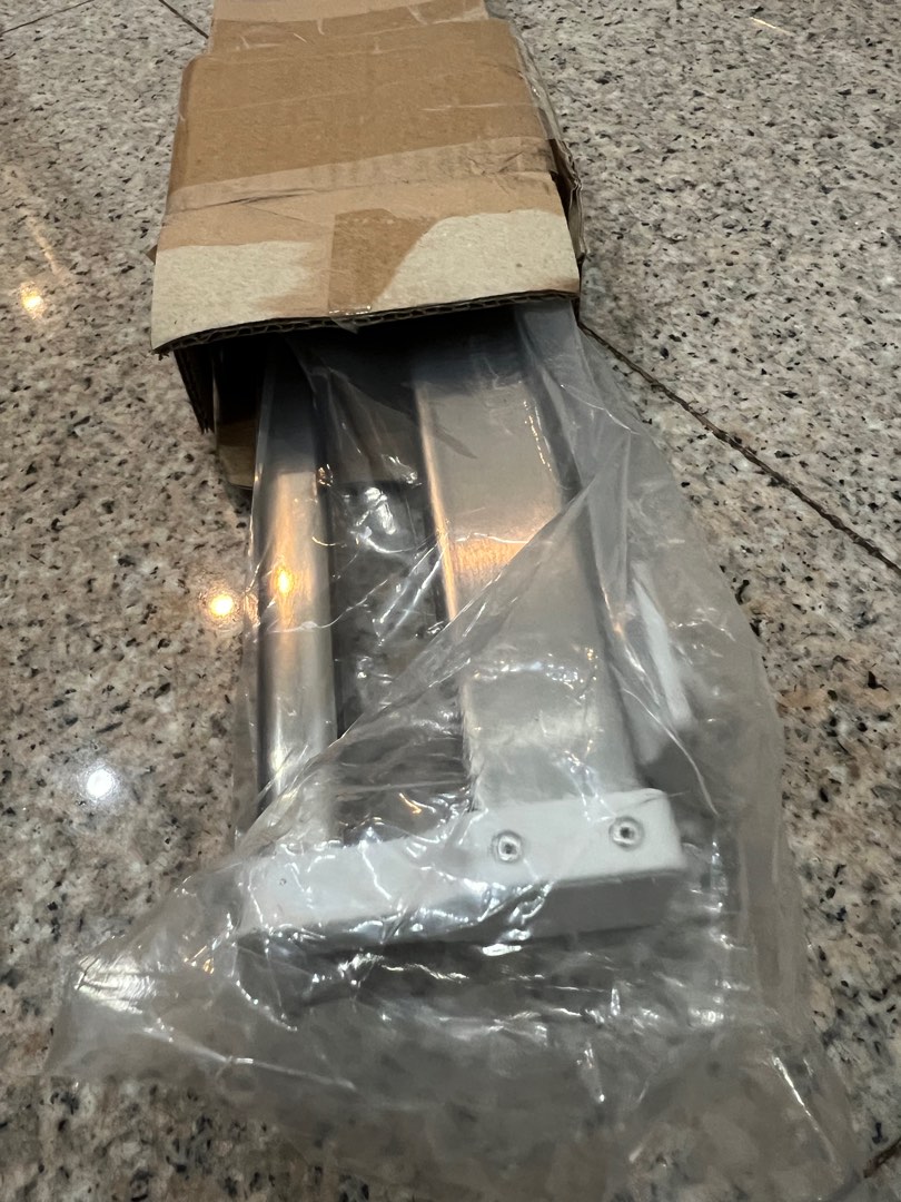 Retractable track for hanging clothes in wardrobe, Furniture & Home ...