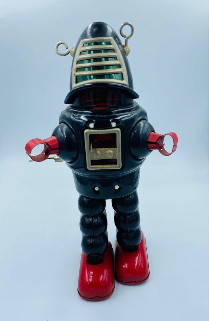 Robby the robot tin toy, Hobbies & Toys, Toys & Games on Carousell