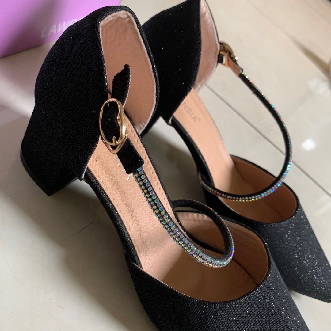 Sepatu heels kondangan wisuda, Fesyen Wanita, Sepatu di Carousell