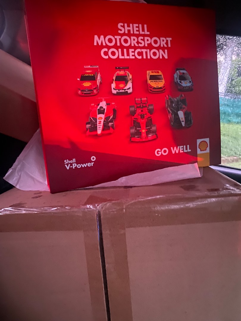 shell motorsport collection box, Hobbies & Toys, Toys & Games on Carousell