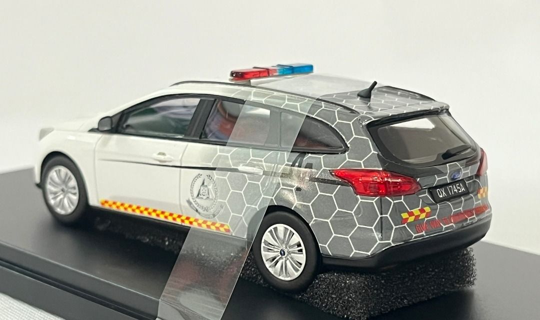 Singapore Civil Defence Force (SCDF) Vehicle Model (1:43), Hobbies ...