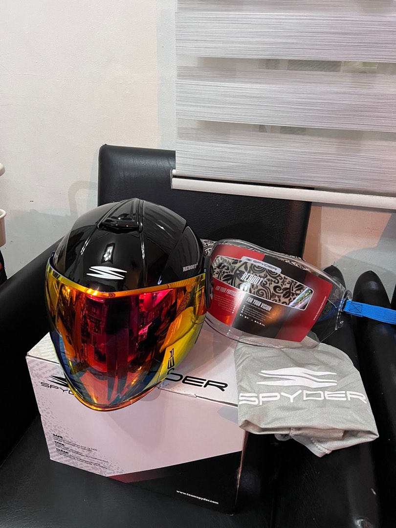 Spyder Helmet, Motorbikes, Motorbike Parts & Accessories, Helmets and ...