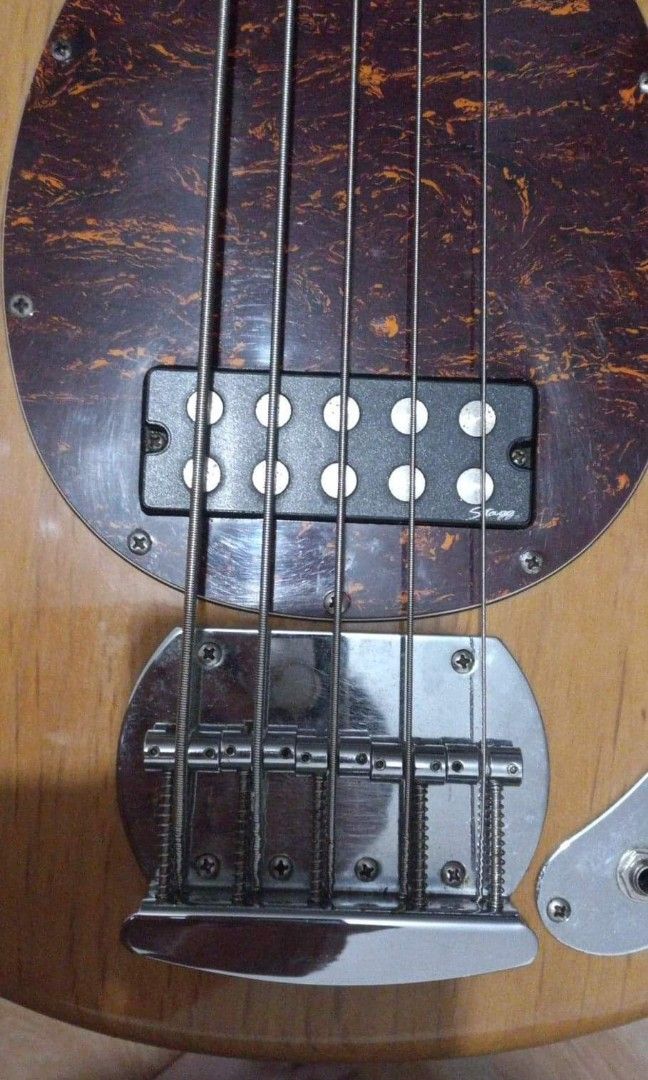 Stagg 5 string electric bass guitar, Hobbies & Toys, Music & Media ...