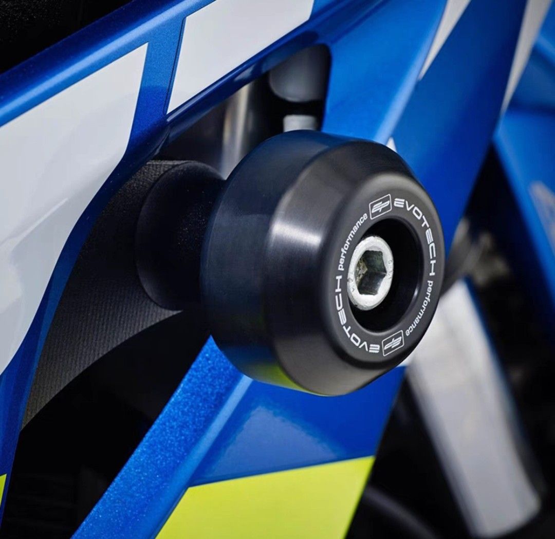 Suzuki GSXR1000 Evotech Frame Slider, Motorcycles, Motorcycle ...