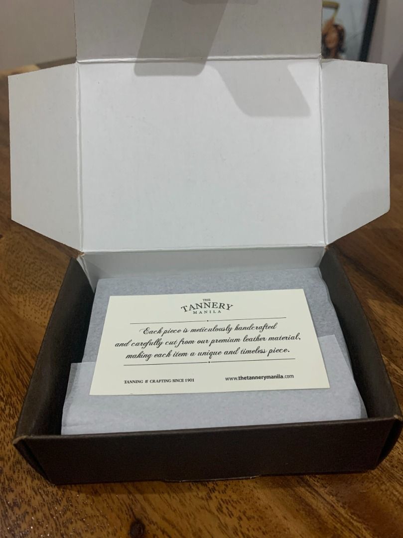 Tannery Manila Argus Leather Wallet, Men's Fashion, Watches ...