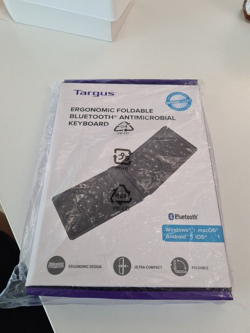 Targus Ergonomic Foldable Bluetooth Antimicrobial Keyboard, Computers ...