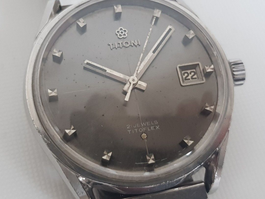 Titoni Airmaster Titoflex manual winding vintage watch, Men's Fashion ...