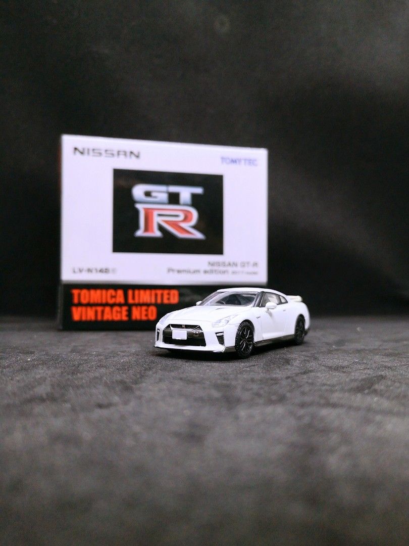 Tomica Limited Vintage Neo Nissan R35 GTR Premium Edition 2017, Hobbies & Toys, Toys & Games on ...