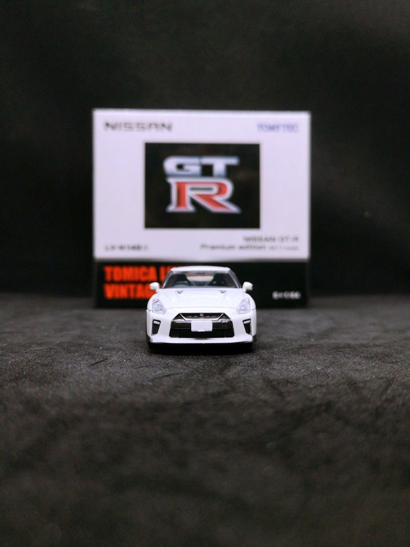 Tomica Limited Vintage Neo Nissan R35 GTR Premium Edition 2017, Hobbies & Toys, Toys & Games on ...