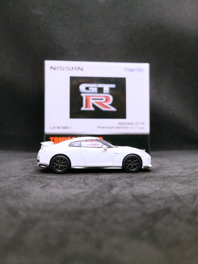 Tomica Limited Vintage Neo Nissan R35 GTR Premium Edition 2017, Hobbies & Toys, Toys & Games on ...