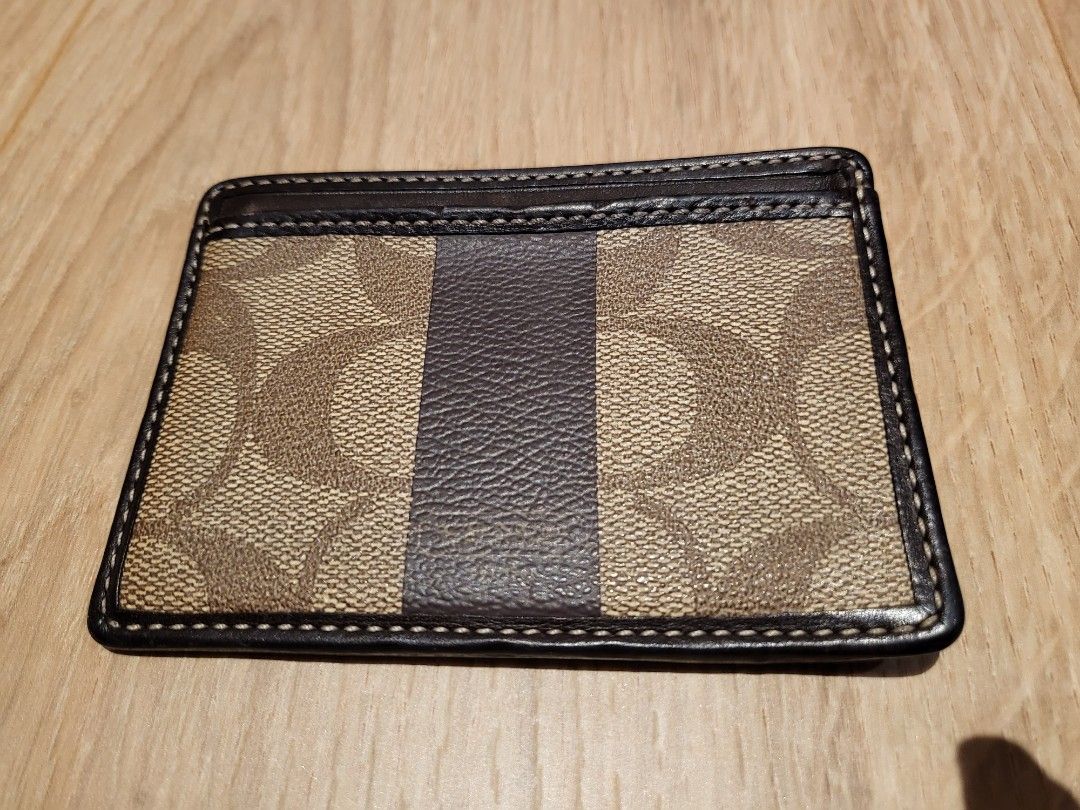 Used Coach card holder, Men's Fashion, Watches & Accessories, Wallets ...