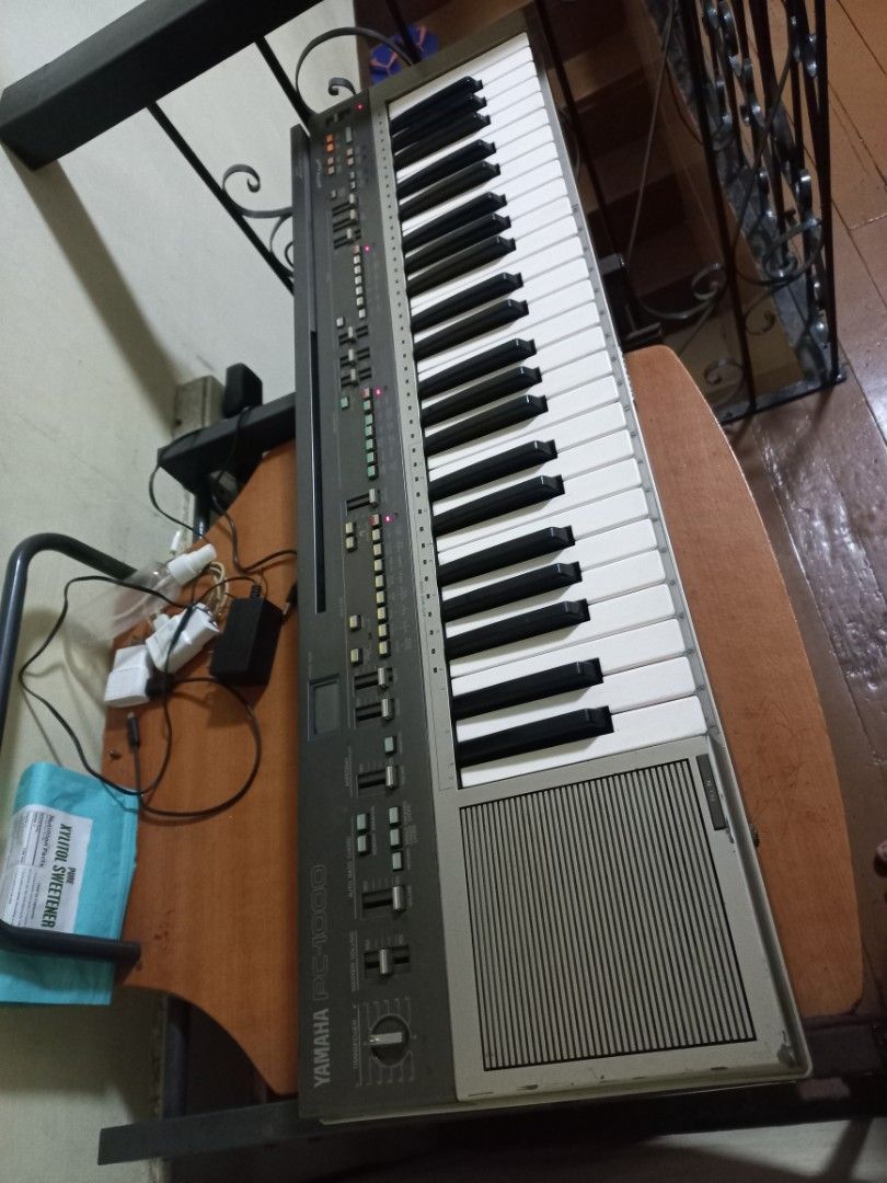 Yamaha PC-1000 Piano Keyboard, Hobbies & Toys, Music & Media, Musical ...