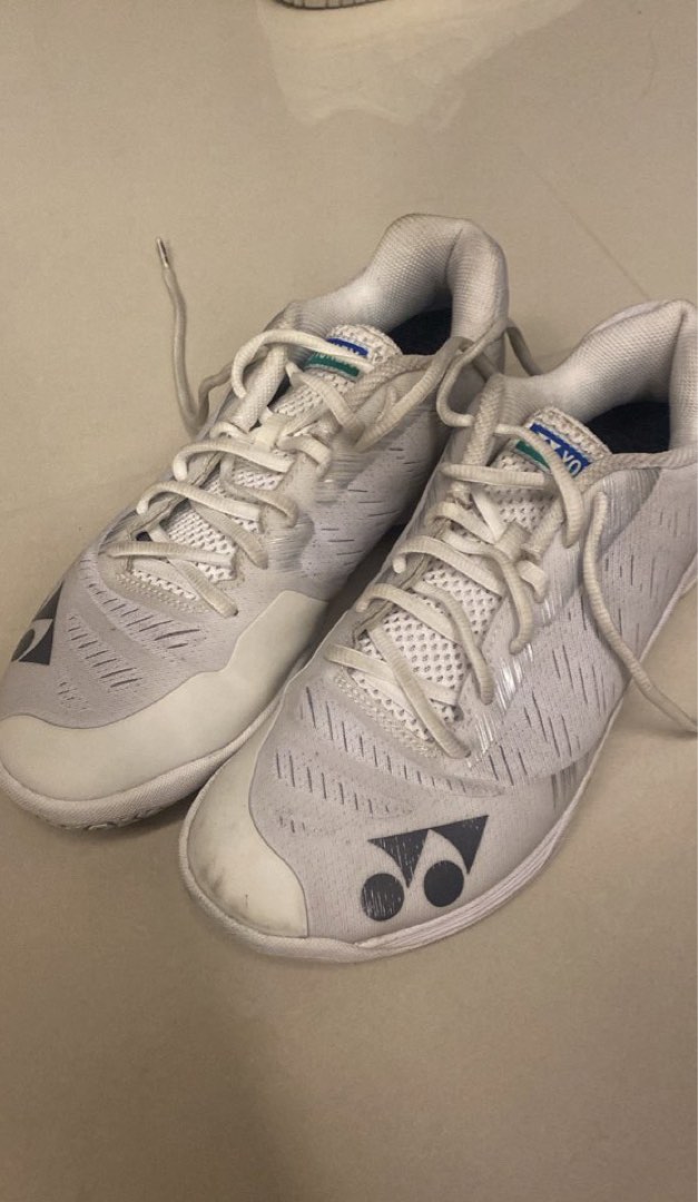 Yonex Aerus Z White, Men's Fashion, Footwear, Sneakers on Carousell