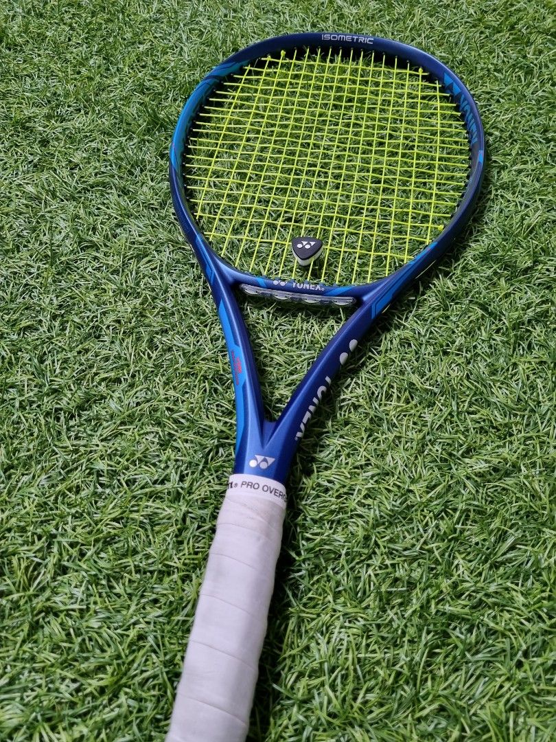 Yonex eZone 98 Tour, Sports Equipment, Sports & Games, Racket & Ball ...