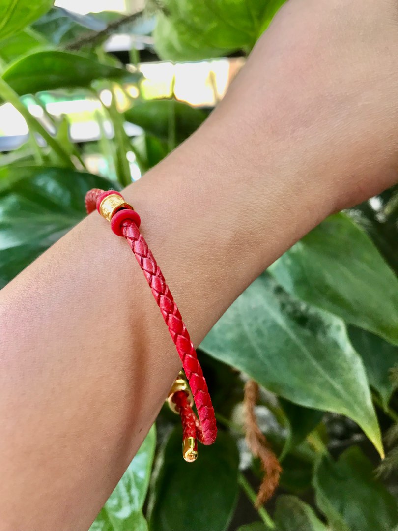 24k red string, Women's Fashion, Jewelry & Organizers, Bracelets on ...