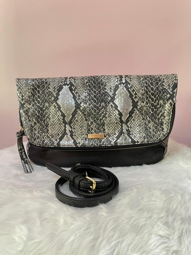 Breal Two-Way Bag, Luxury, Bags & Wallets on Carousell