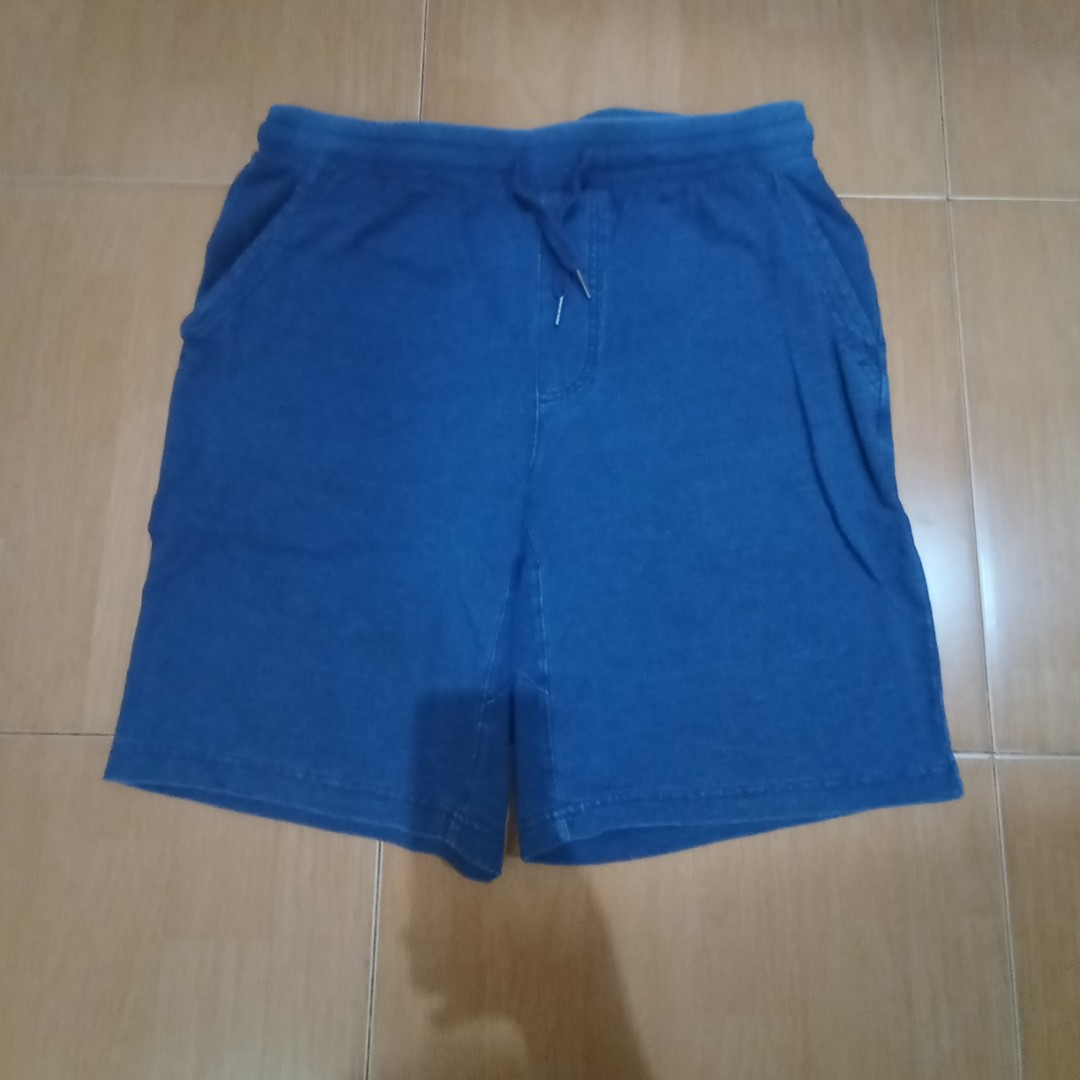 Celana pendek Uniqlo second original, Fesyen Pria, Pakaian , Bawahan di ...