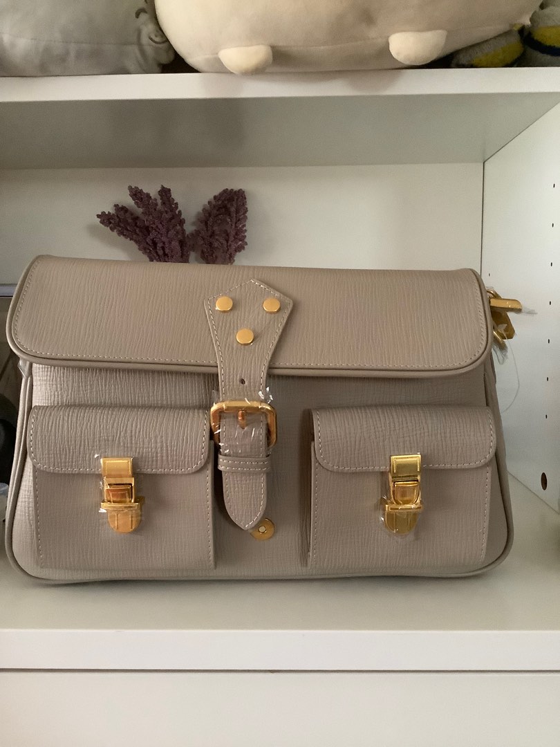 CFOB Russian Hatch messenger bag, Women's Fashion, Bags & Wallets ...