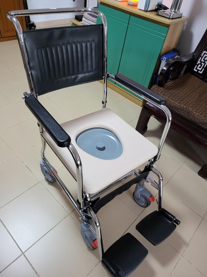 Commode chair with 4 wheels and stoppers, Health & Nutrition, Medical ...