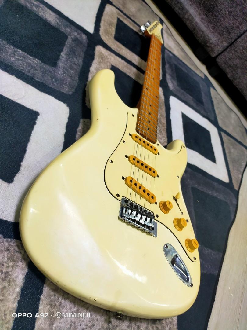 Cort Strat Korea 1980's Vintage Guitar, Hobbies & Toys, Music & Media ...