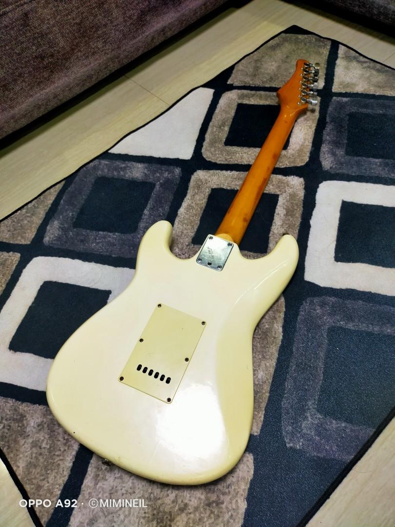 Cort Strat Korea 1980's Vintage Guitar, Hobbies & Toys, Music & Media ...