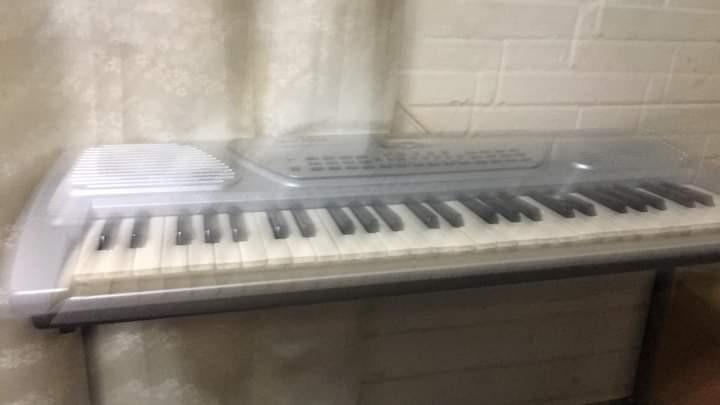 electronic davis keyboard, Audio, Other Audio Equipment on Carousell