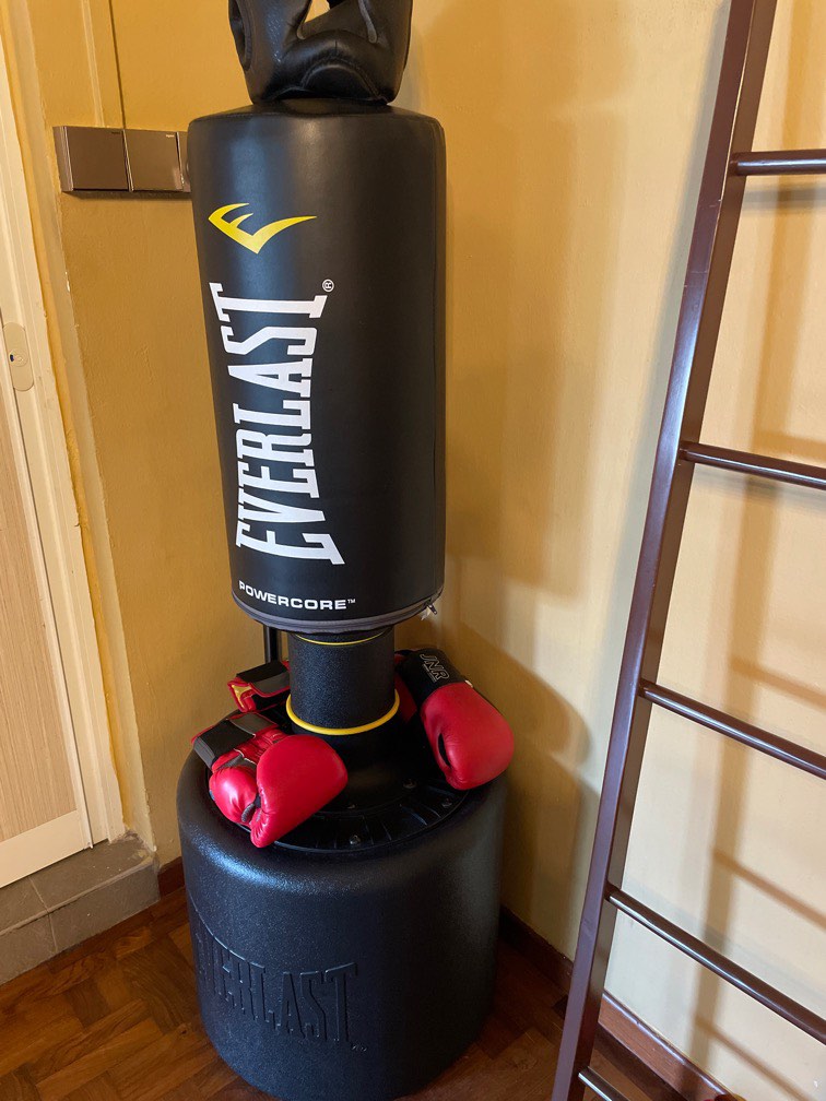 Everlast Powercore Free Standing Heavy Bag, Sports Equipment, Exercise ...