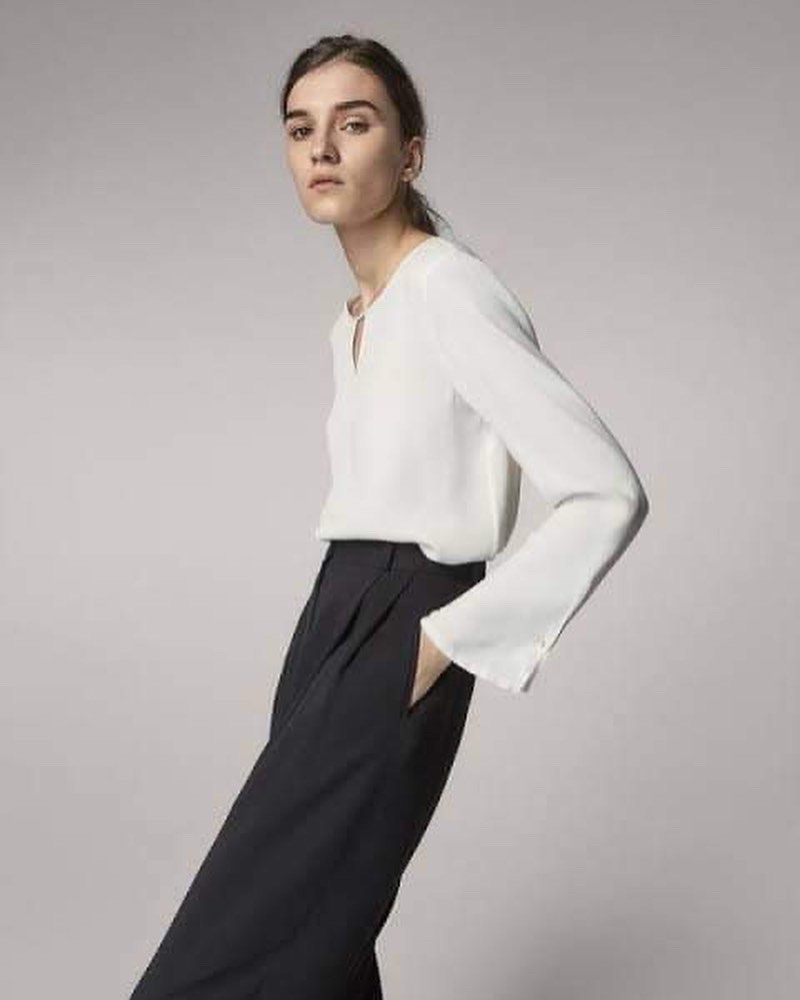 Excellent condition Massimo Dutti small white top chest 36 P1,200 ...