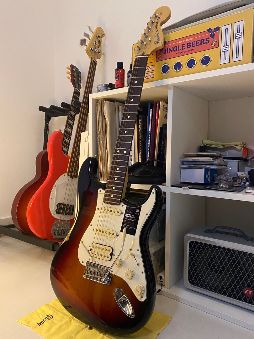Fender American Performer (Stratocaster) HSS, Hobbies & Toys, Music ...