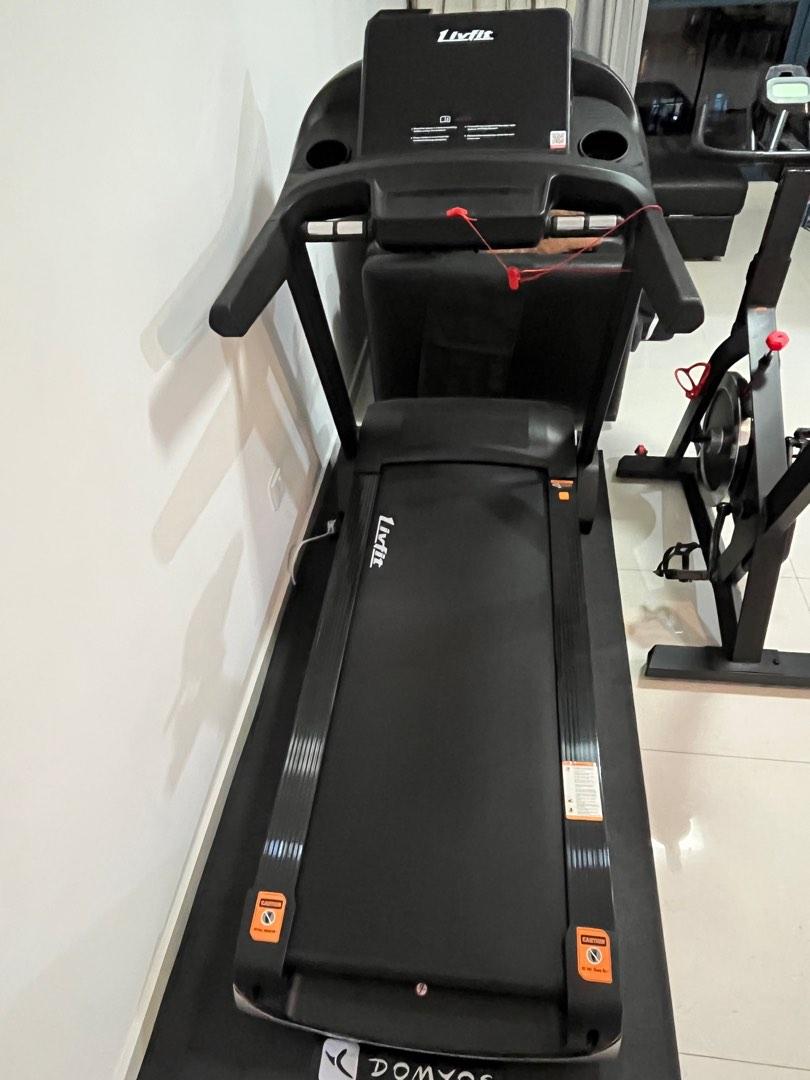 Livfit Treadmill GTS6 150kg capacity, Sports Equipment, Exercise ...