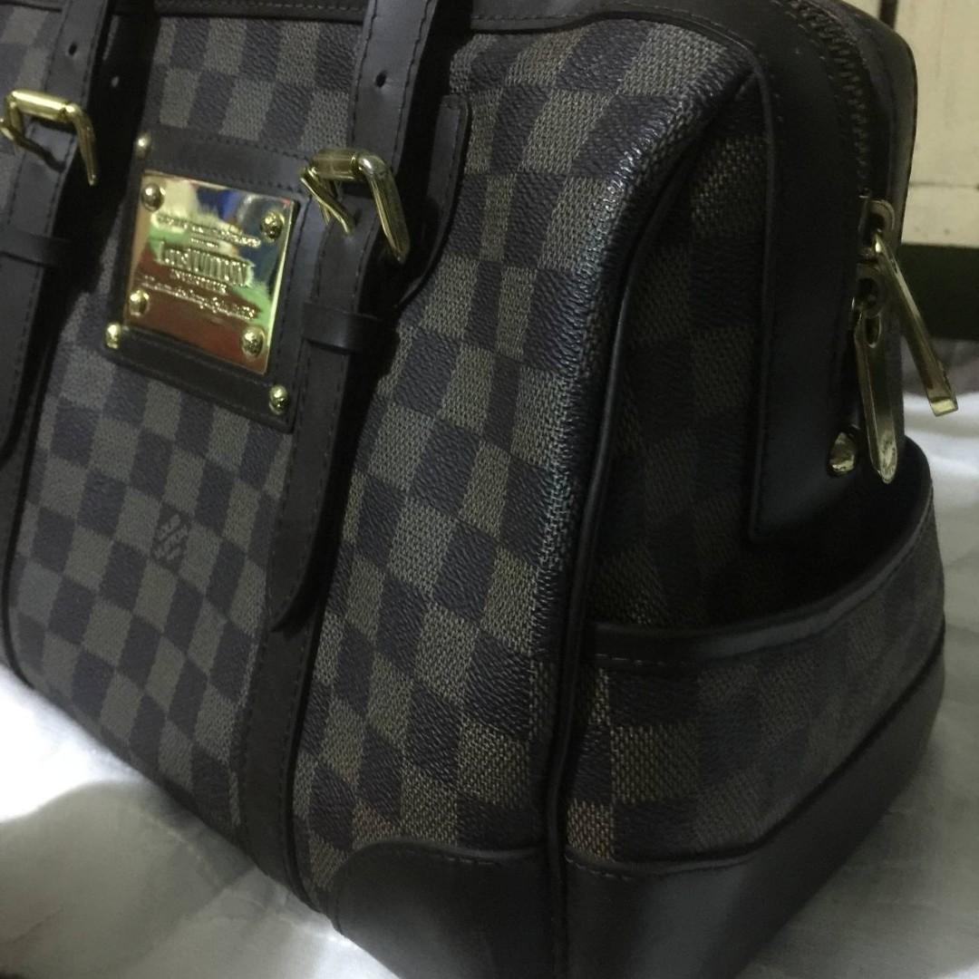 Louis Vuitton Checkered Bag, Luxury, Bags & Wallets on Carousell