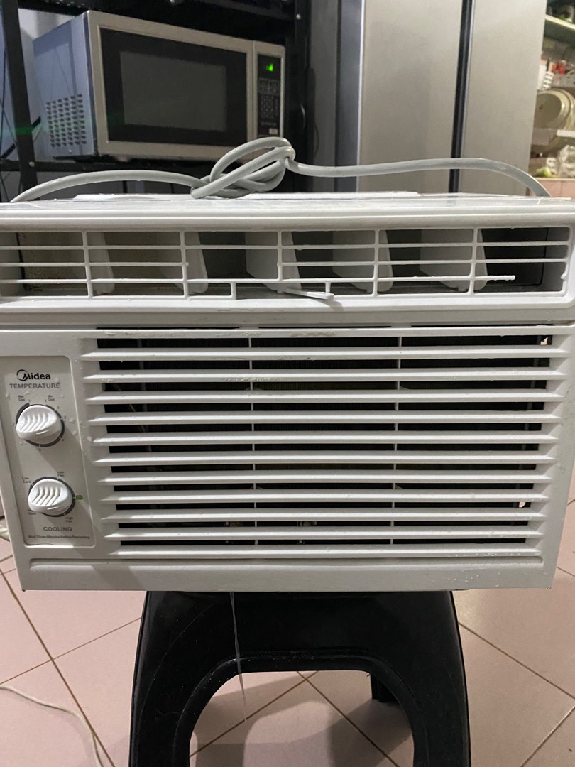 Midea 0.6 hp window type, TV & Home Appliances, Air Conditioning and ...
