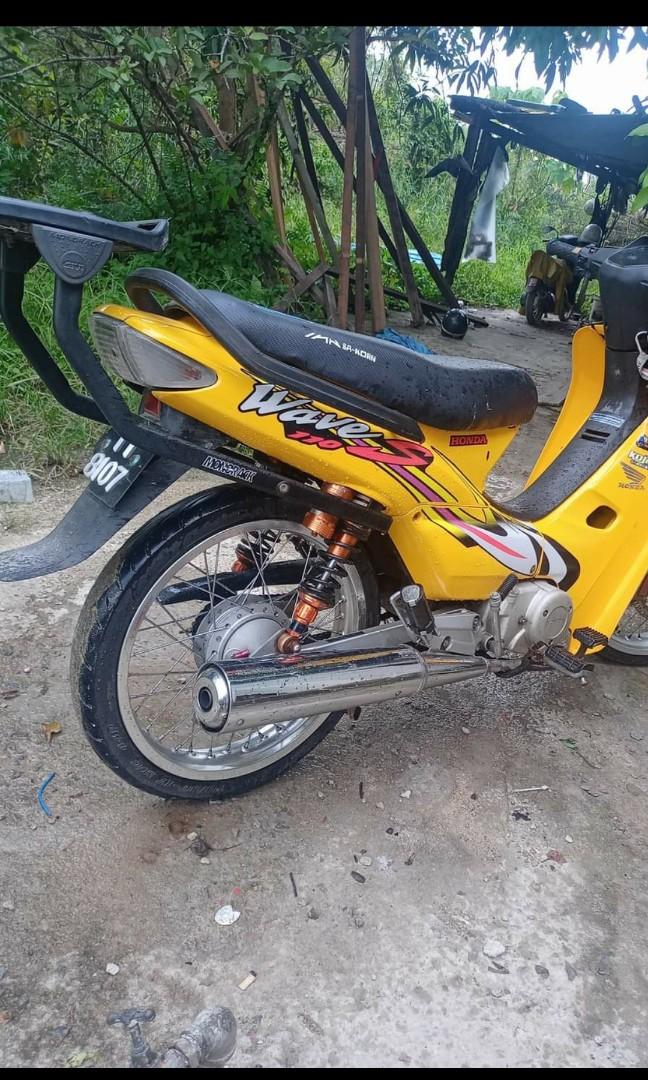 Monorack givi HR2 Honda wave 100 ex5 class1, Motorbikes on Carousell
