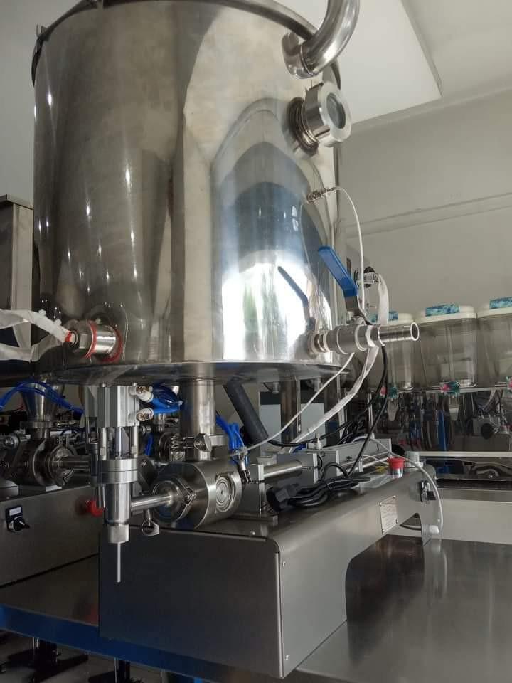 PNEUMATIC FILLING MACHINE WITH HOPPER HEATER, Commercial & Industrial ...