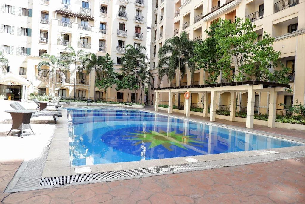 Residential Resort Sarasota Cluster 5 Condominium @ Newport City in Pasay near NAIA OKADA Manila ...