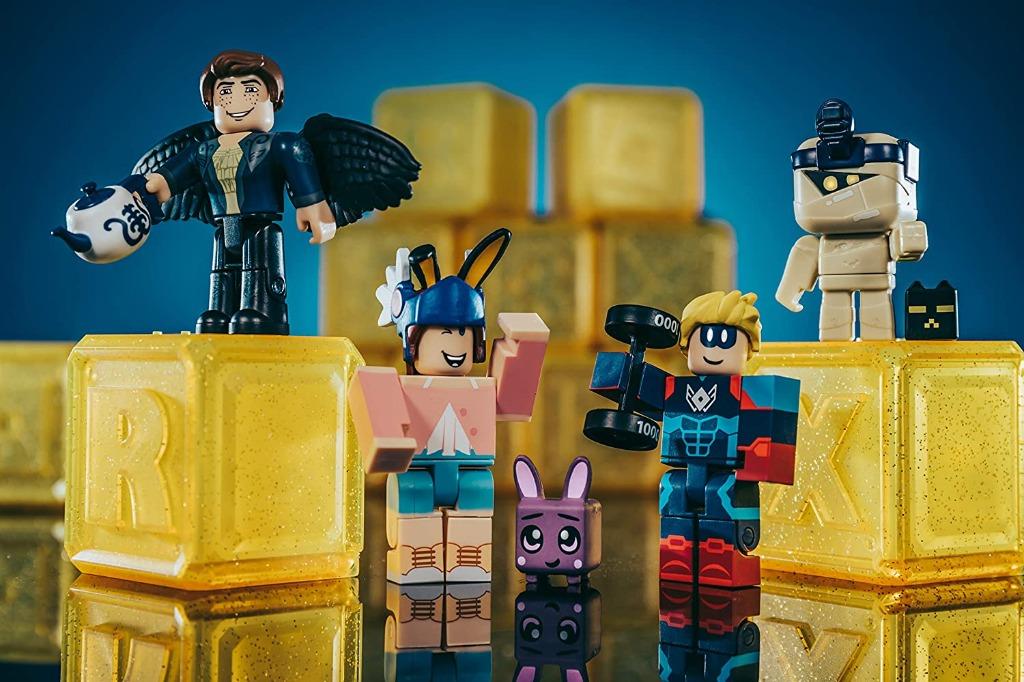 Roblox Celebrity Collection - Series 7 Mystery Figure 6-Pack [Includes ...