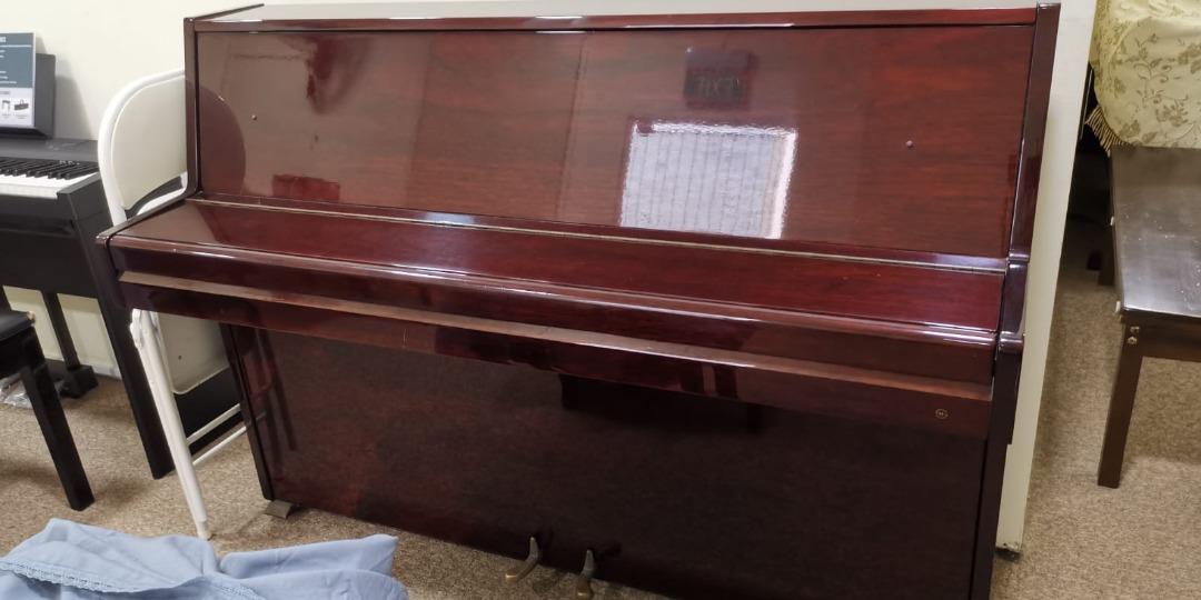 SAMICK SU-105 PIANO, Hobbies & Toys, Music & Media, Musical Instruments ...