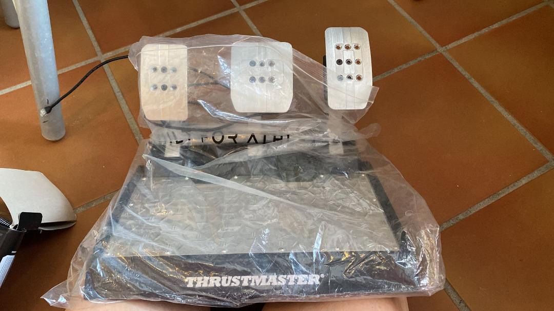 Thrustmaster TMX Force Feedback, T-LCM Pedal, TH8A Shifter [Xbox], 電子遊戲 ...