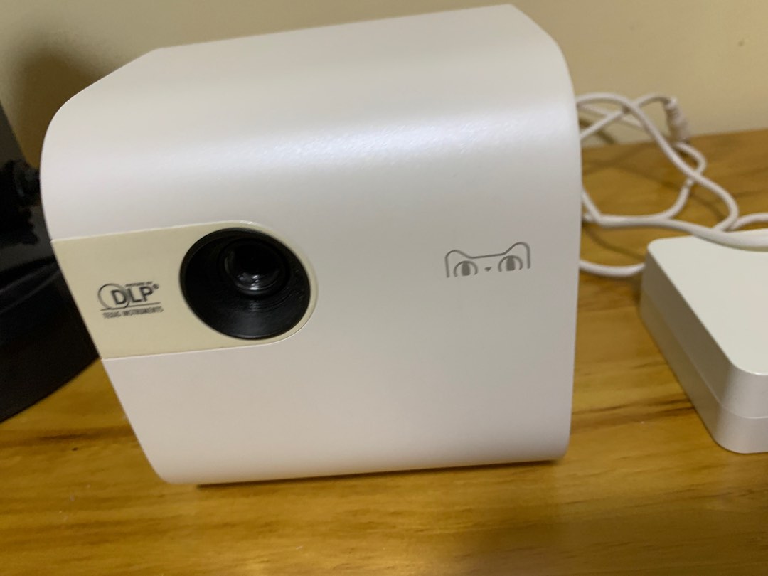 Tmall magic projector M1 (TianMao Moping)(Tmall moscreen), TV & Home ...