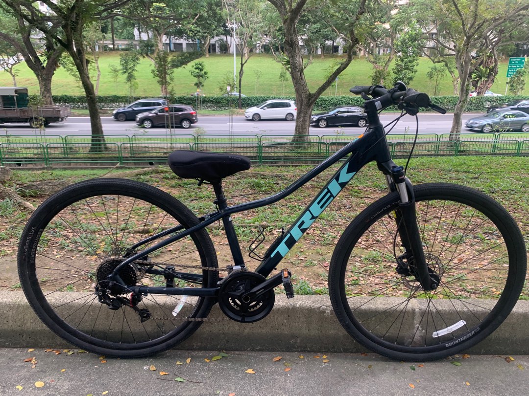 TREK dual sports 3, Sports Equipment, Bicycles & Parts, Bicycles on Carousell