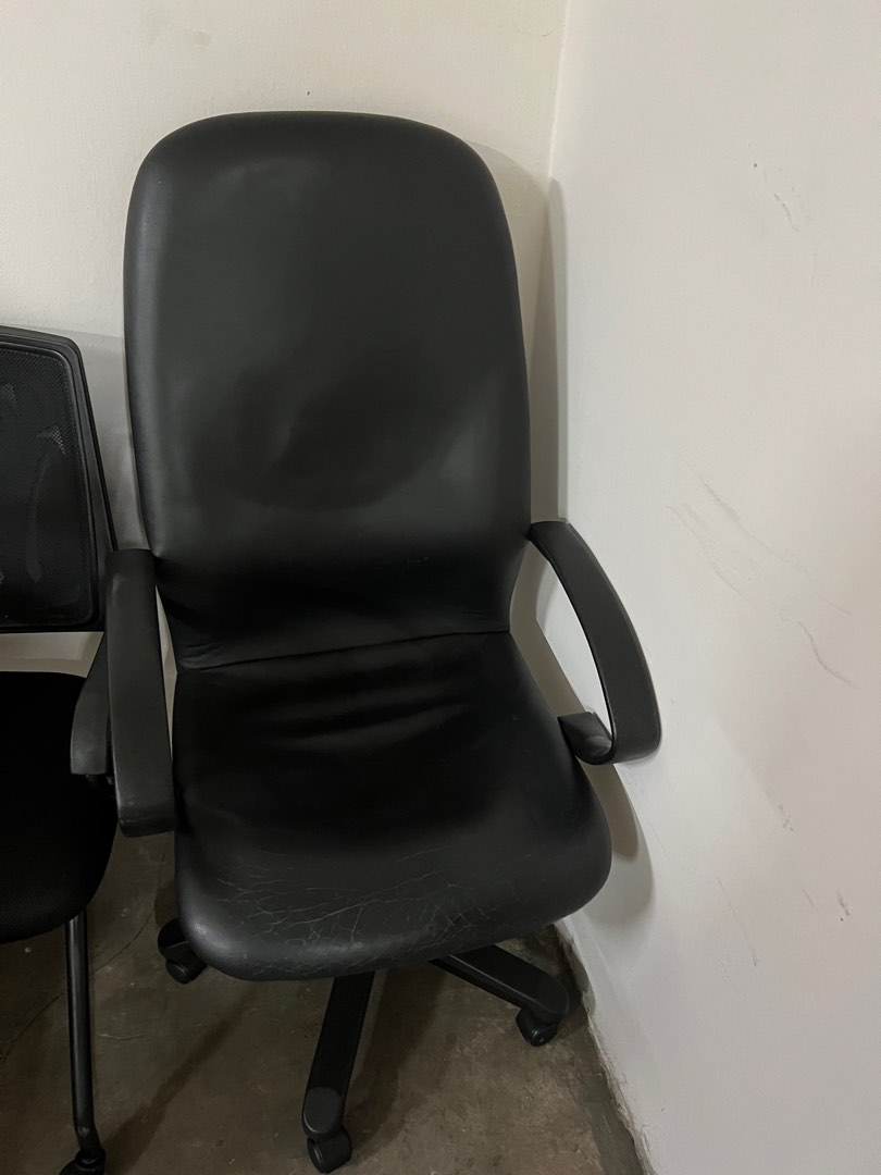 Used office chair, Furniture & Home Living, Furniture, Chairs on Carousell